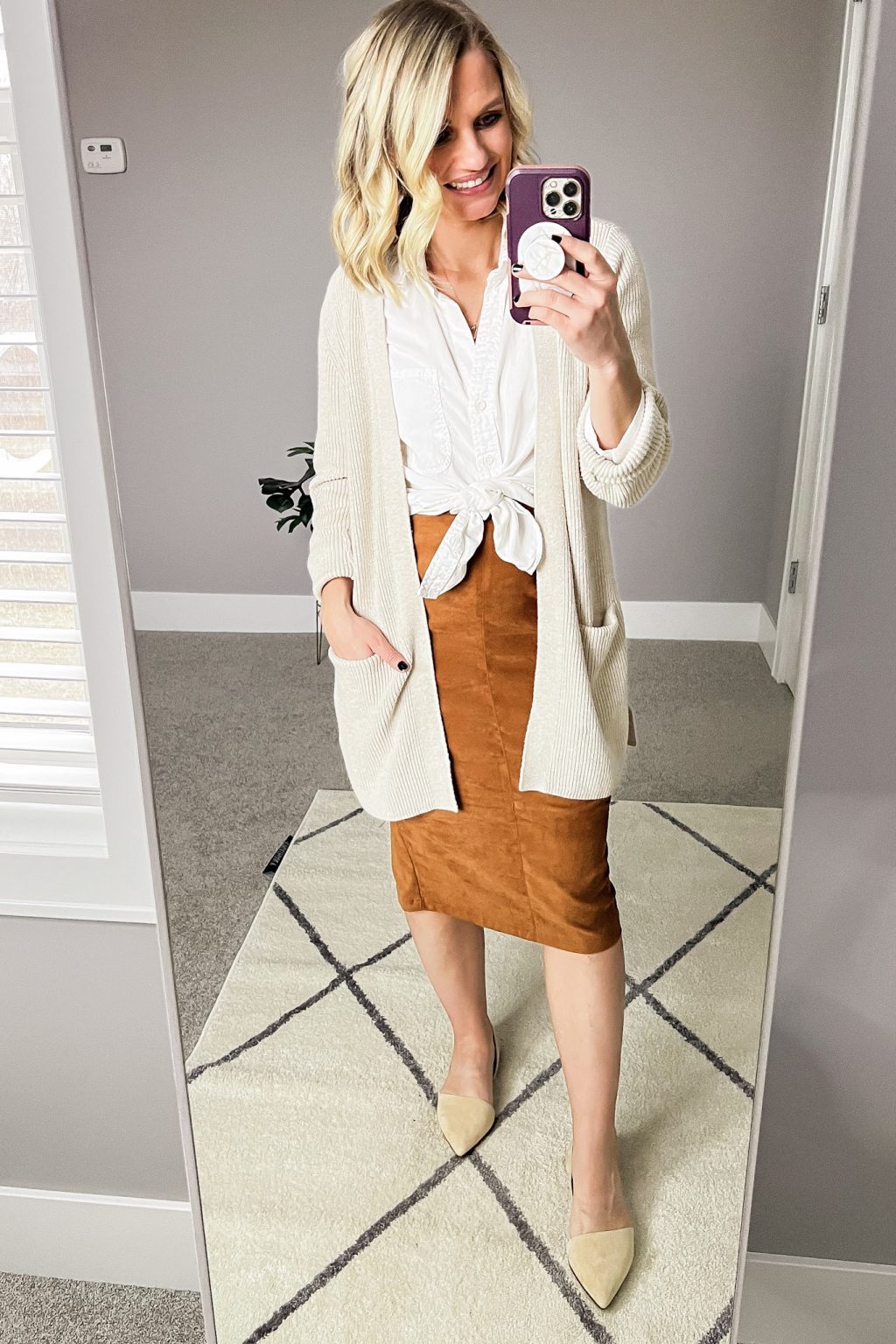 Neutral Work Winter Capsule Wardrobe: 15 Pieces, 20 Outfits - Thrifty ...
