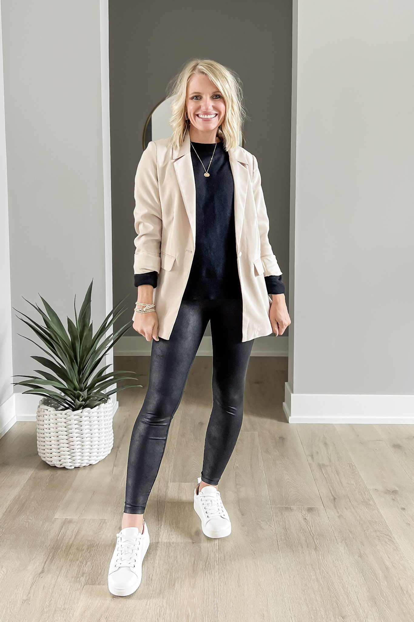 4 Mom Winter Outfit Combinations to Make Getting Dressed Easy - Thrifty ...